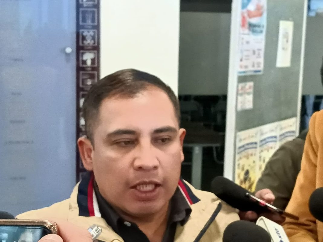 Diputado de CC pide destitución inmediata de cuatro ministros por ...