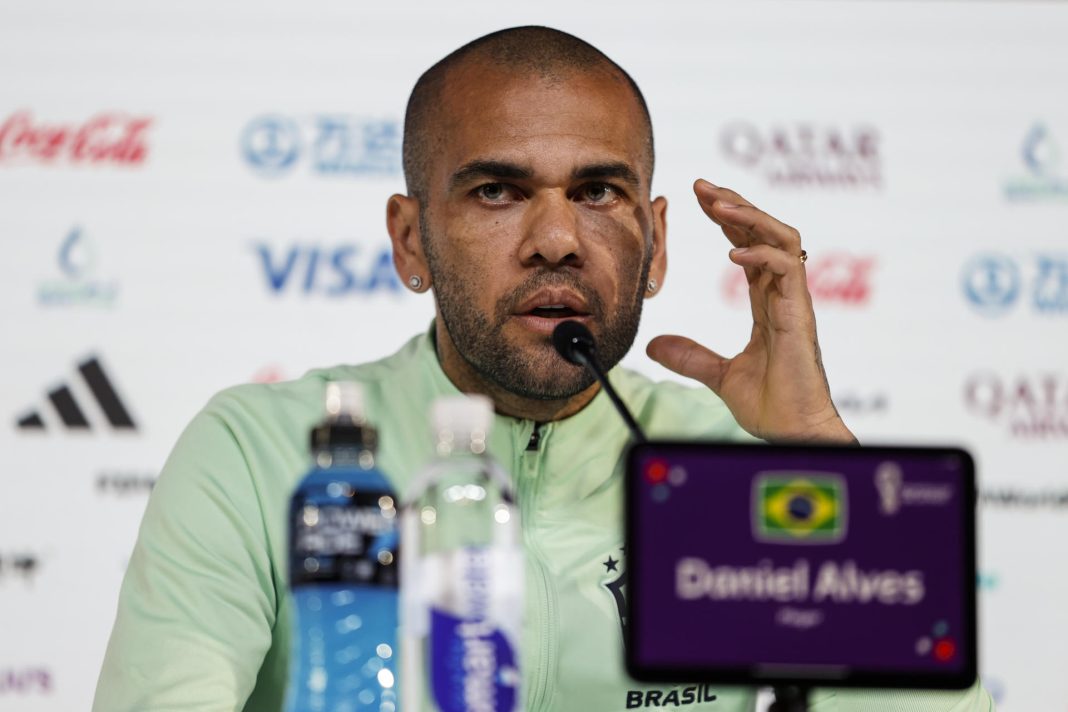 Exfutbolista Del Fc Barcelona Dani Alves Enfrentará Juicio Por Delito