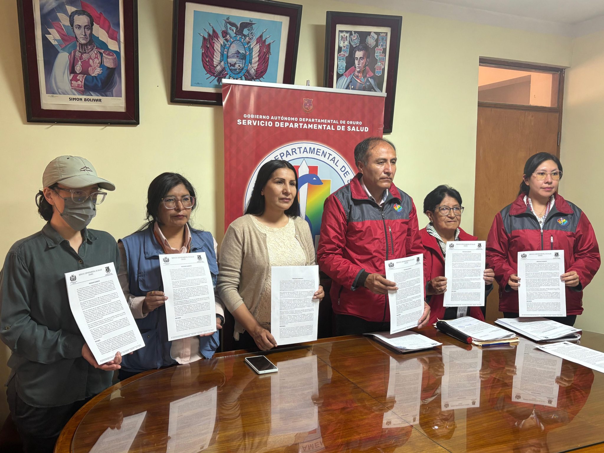 Instituciones de Oruro alertan por proliferación de vapers y exigen controlar su venta y consumo ...