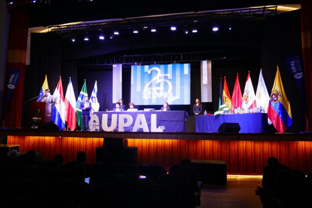 UPAL Oruro celebra sus Bodas de Plata con distinciones y ...