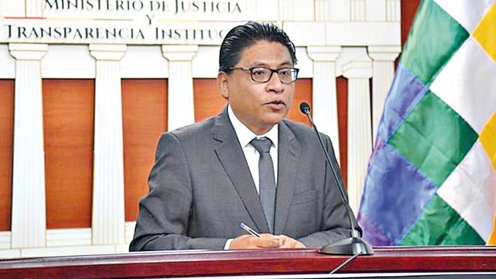 Ministro Lima anuncia actualización normativa para cumplimiento de ...
