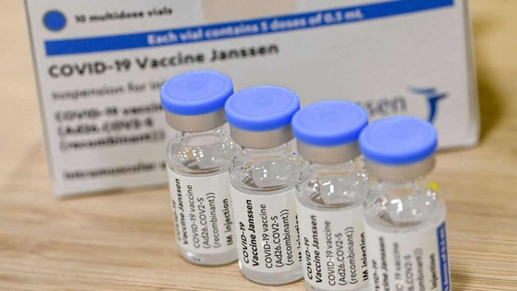 EE.UU. limita el uso de la vacuna del Covid-19 de Janssen por su riesgo ...