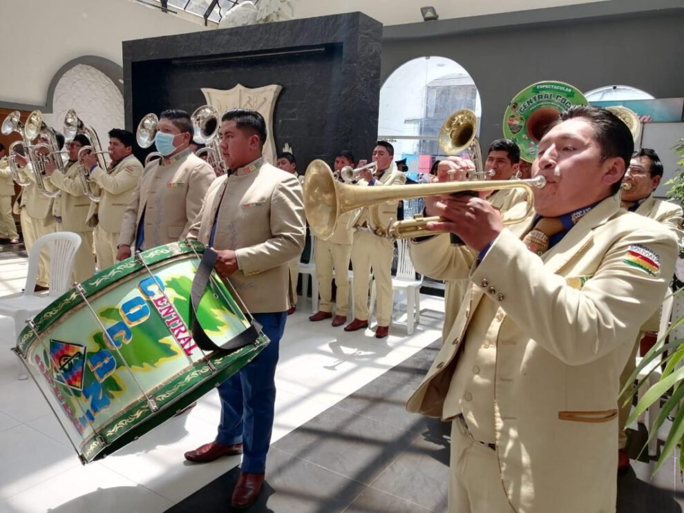 Banda Central Cocani estrena la morenada “Somos los pesados” - La ...