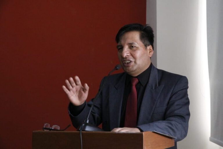 Realizan otra denuncia contra exministro de Educación - La Patria 3.0 ...
