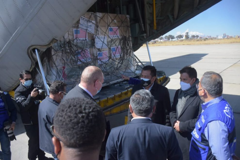 Llega un millón de vacunas Janssen a Bolivia para continuar con la ...